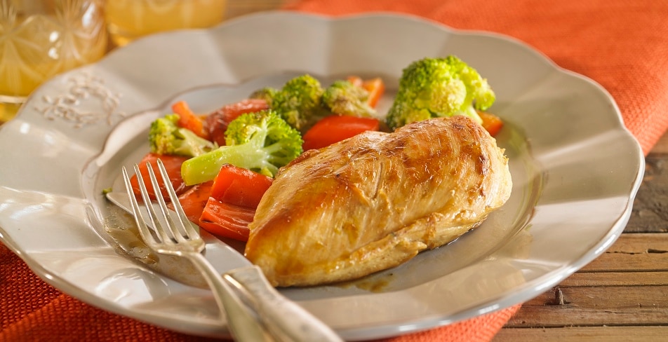 Pechuga asada con verduras | Recepedia