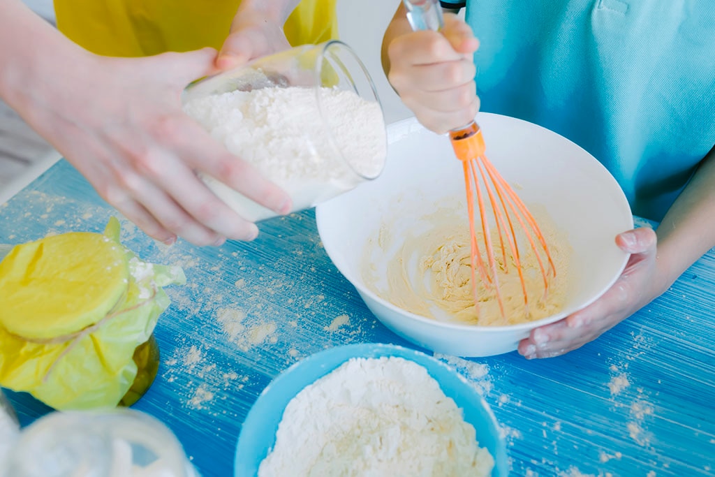 3 Easy First Recipes You Can Make With Your Little One | Lady's Choice